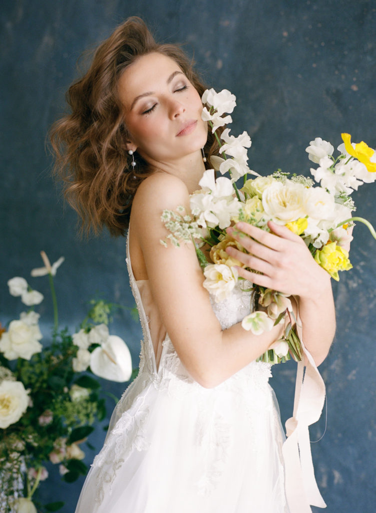 Bucks County Wedding Photographer Modern Spring Florals
